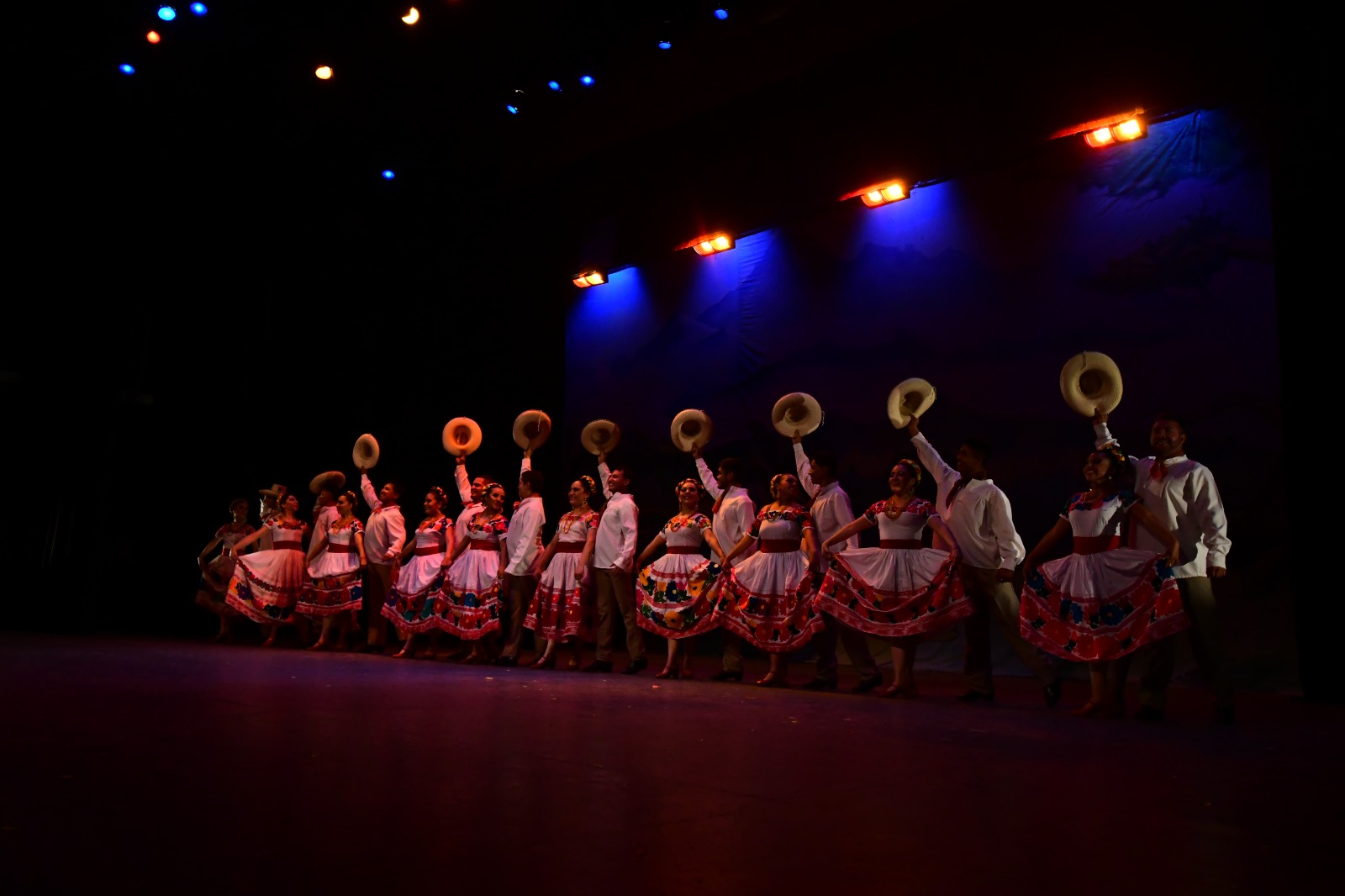 Invitan a 8° Festival del Día del Bailarín “Álvaro Serrano ...